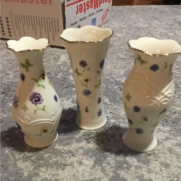 Lenox | Accents | Lenox Floral Bud Vase Set Of 3 Blue Flowers ...